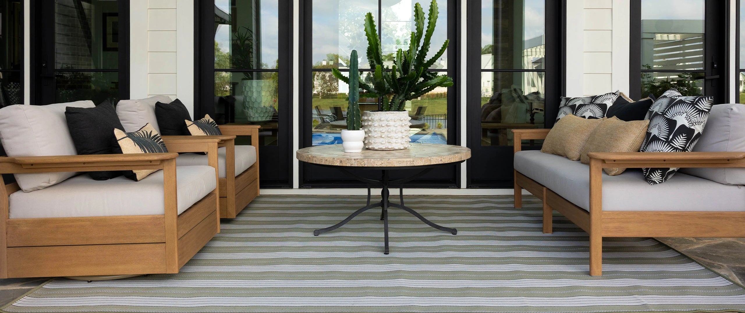 Indoor/Outdoor – Fibreworks